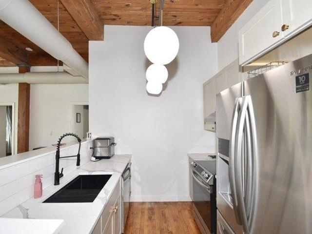 condo with 2 bedroom, Springfield MA ES104299808
