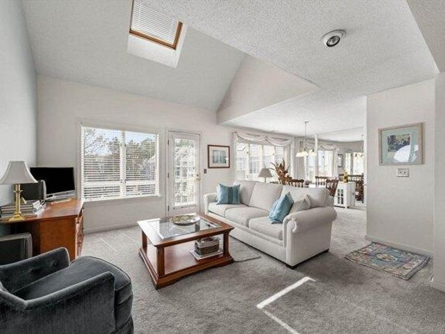 condo with 2 bedroom, Swampscott MA ES105125866