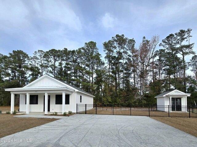 condo with 2 bedroom, Swansboro NC DLS91633937