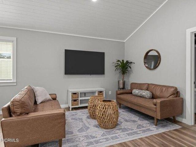 condo with 2 bedroom, Swansboro NC DLS91643615