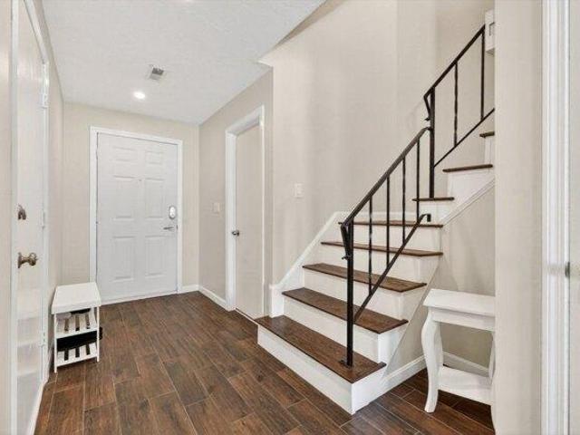 condo with 2 bedroom, Stoughton MA DLS102708968