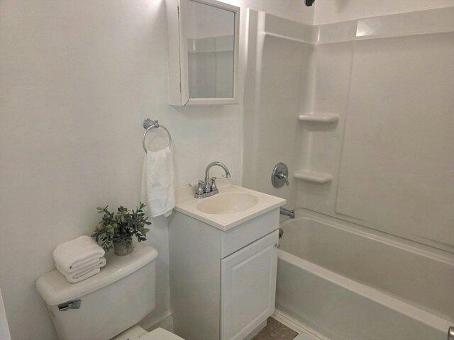 condo with 2 bedroom, Stoughton MA DLS102728328