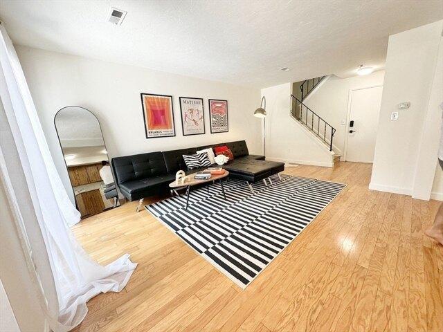 condo with 2 bedroom, Stoughton MA DS102284277