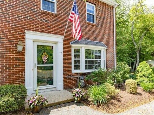 condo with 2 bedroom, Stoughton MA DS104011445