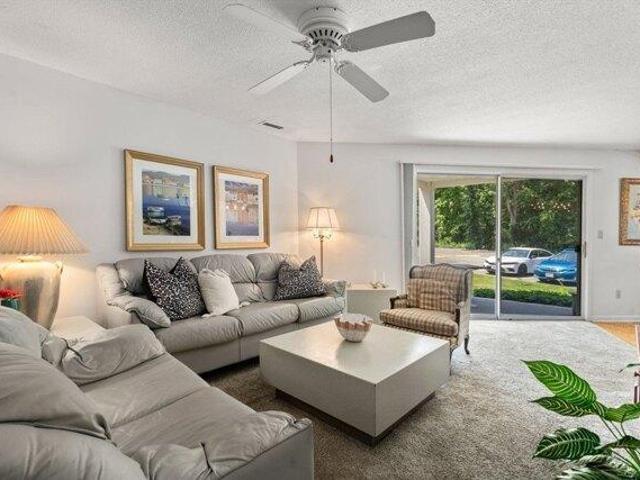 condo with 2 bedroom, Stoughton MA ES104807569