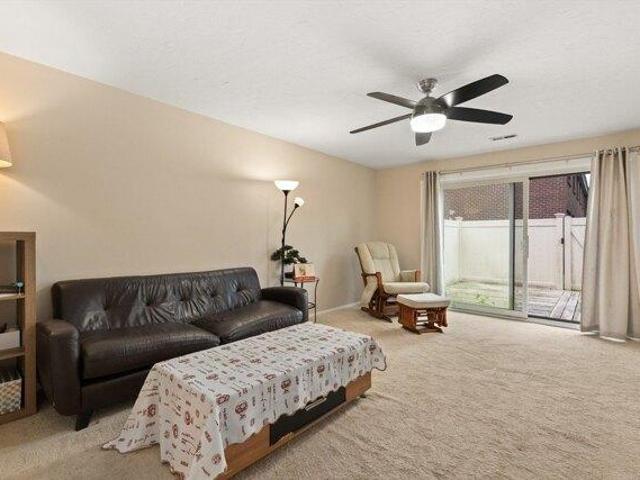 condo with 2 bedroom, Stoughton MA ES104809794