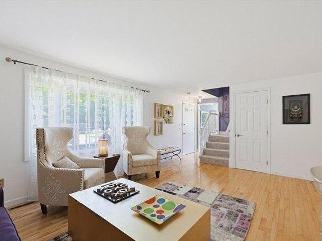 condo with 2 bedroom, Stoughton MA ES104904357