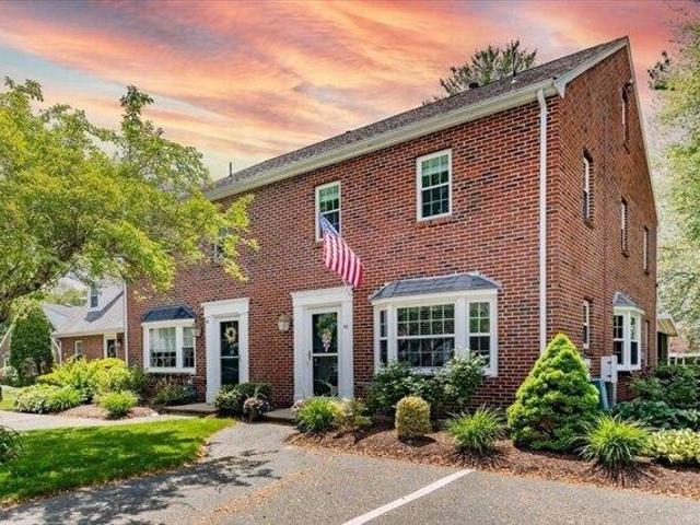 condo with 2 bedroom, Stoughton MA ES104011445