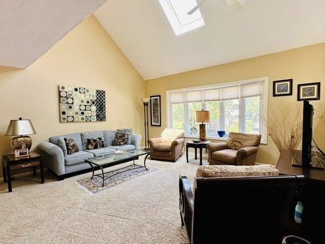 condo with 2 bedroom, Stoughton MA ES104296141