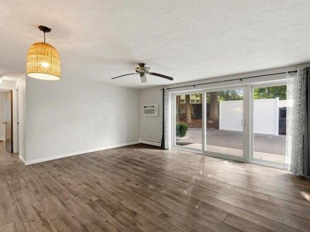 condo with 2 bedroom, Stoughton MA ES105402708