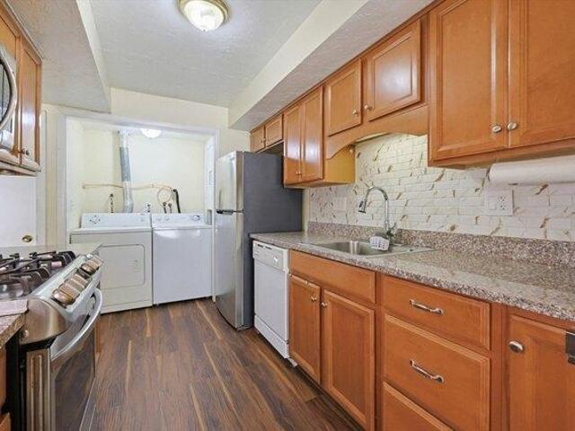 condo with 2 bedroom, Stoughton MA ES105425634