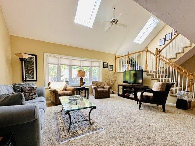 condo with 2 bedroom, Stoughton MA ES105116075