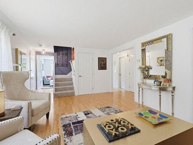 condo with 2 bedroom, Stoughton MA ES105116117