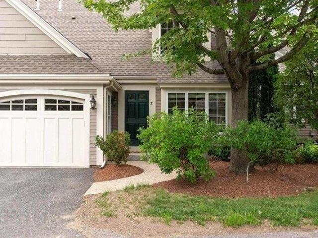 condo with 2 bedroom, Stow MA ES104376419