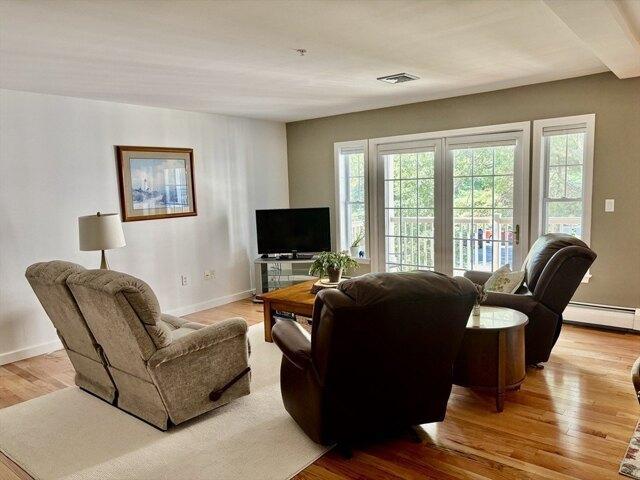 condo with 2 bedroom, Stow MA ES105061387