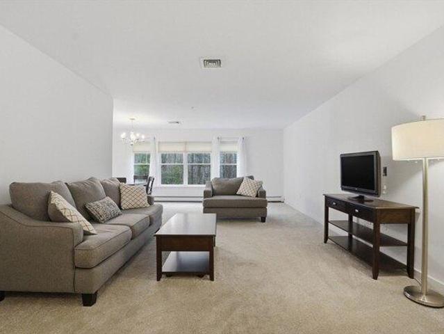 condo with 2 bedroom, Stow MA ES103435014