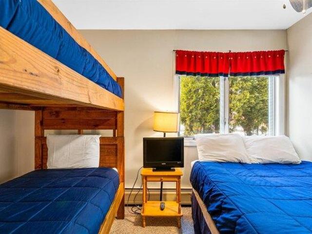 condo with 2 bedroom, Stowe VT ES105127793
