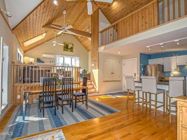 condo with 2 bedroom, Stockbridge MA DS103250347