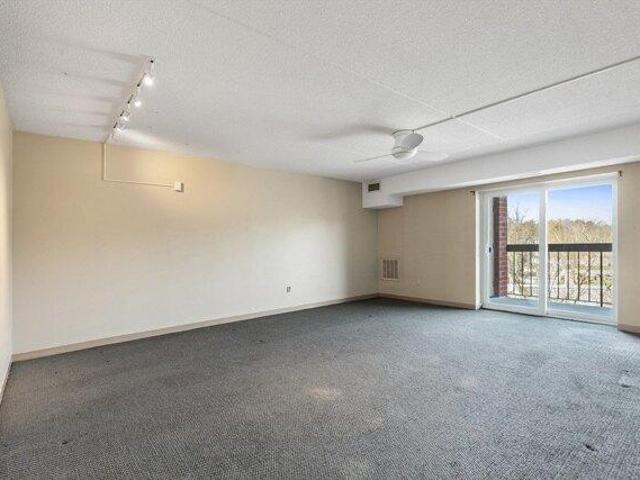 condo with 2 bedroom, Stoneham MA DLS102410149