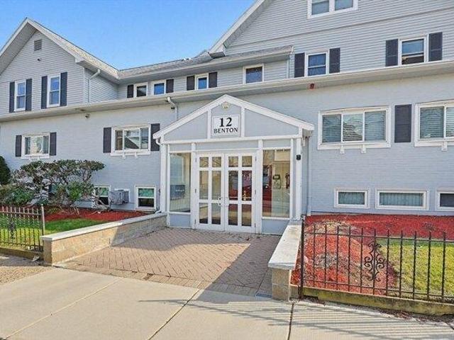 condo with 2 bedroom, Stoneham MA DS102729053