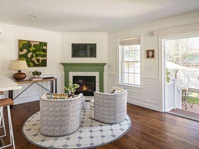 condo with 2 bedroom, Stoneham MA ES103018298