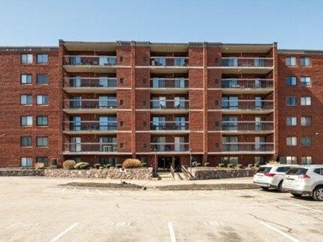 condo with 2 bedroom, Stoneham MA ES103019407