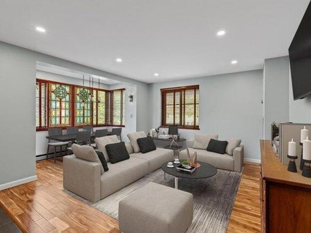 condo with 2 bedroom, Stoneham MA ES103852172