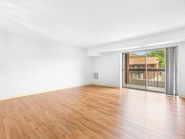 condo with 2 bedroom, Stoneham MA ES104479923