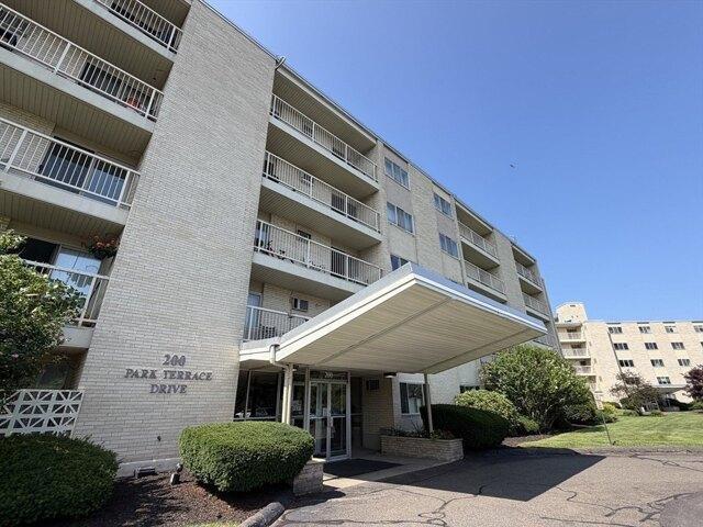 condo with 2 bedroom, Stoneham MA ES104833723