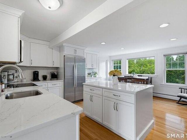 condo with 2 bedroom, Stonington CT ES105105958