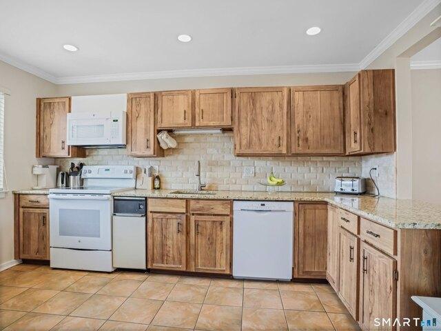 condo with 2 bedroom, Stamford CT ES103071573