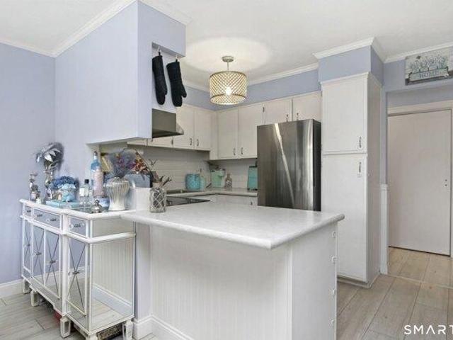 condo with 2 bedroom, Stamford CT ES103435874