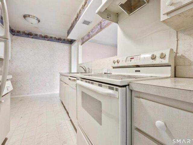 condo with 2 bedroom, Stamford CT ES104265593