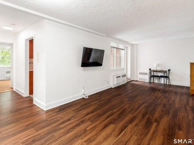 condo with 2 bedroom, Stamford CT ES104443502