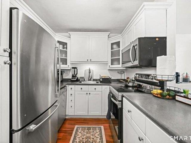 condo with 2 bedroom, Stamford CT ES104809760