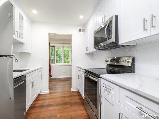 condo with 2 bedroom, Stamford CT ES104810706