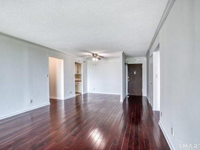 condo with 2 bedroom, Stamford CT ES105160576