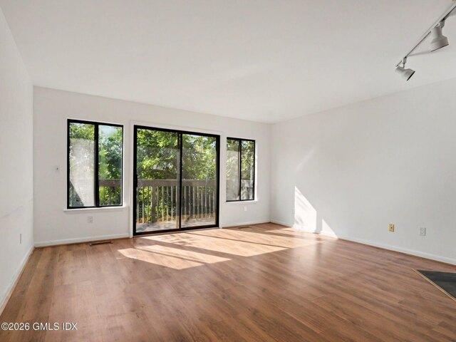 condo with 2 bedroom, Stamford CT ES105189907