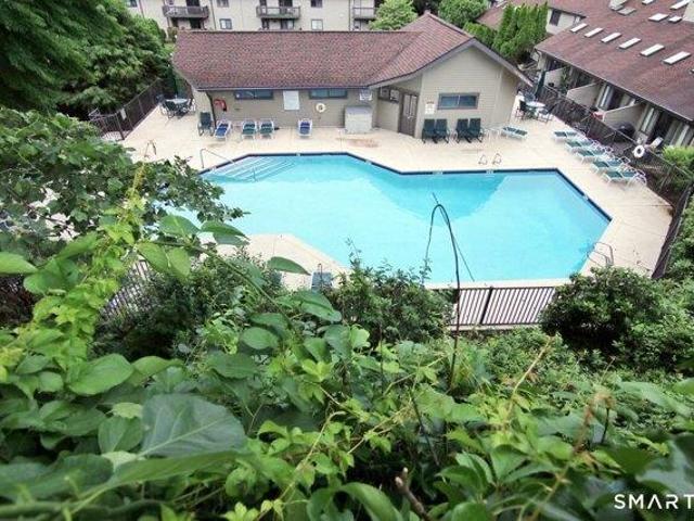 condo with 2 bedroom, Stamford CT ES105123923