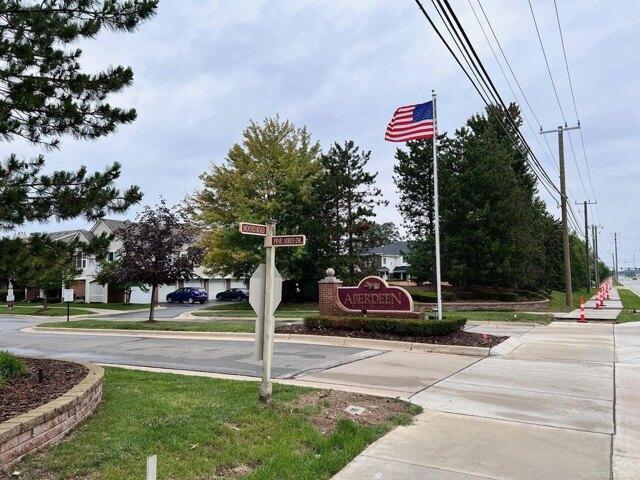 condo with 2 bedroom, Sterling Heights MI DS88247183