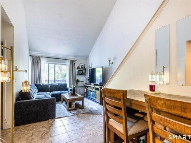 condo with 2 bedroom, Stratford CT DS103161542