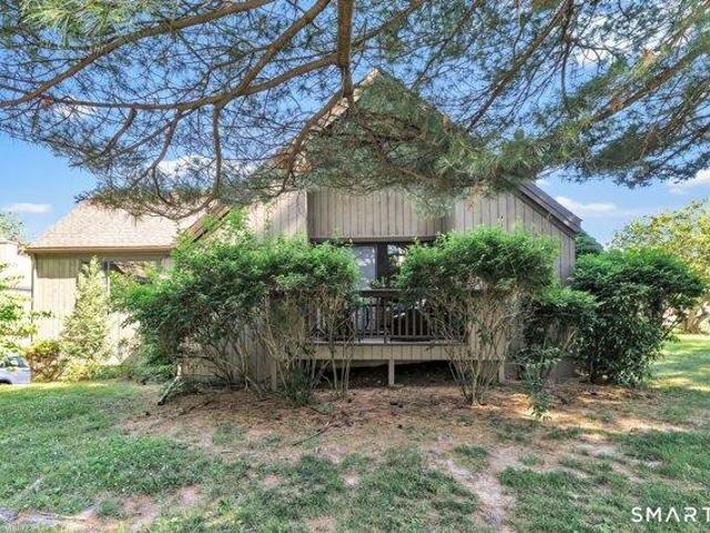 condo with 2 bedroom, Stratford CT ES104792335