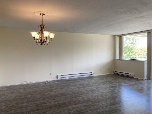 condo with 2 bedroom, Stratford CT ES104920416