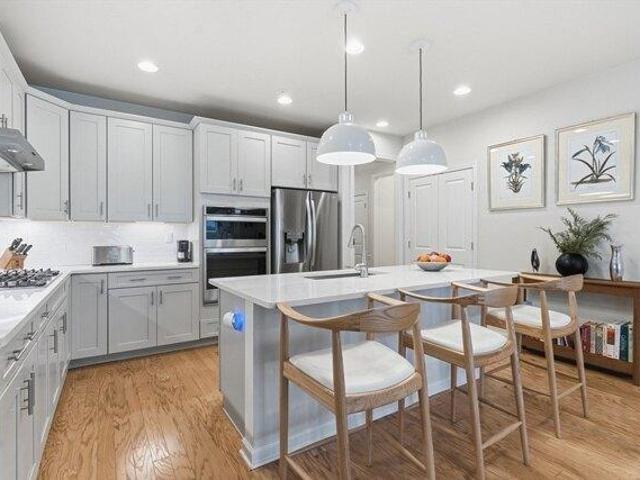 condo with 2 bedroom, Sudbury MA ES104149965