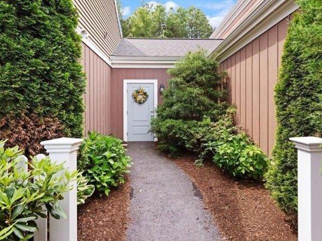 condo with 2 bedroom, Sudbury MA ES103251165