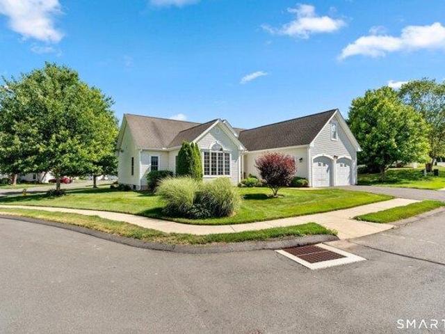 condo with 2 bedroom, Suffield CT DS104443570