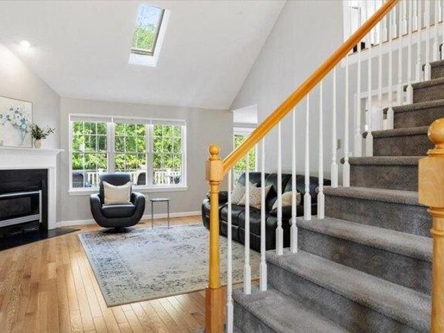condo with 2 bedroom, Sutton MA ES103435027