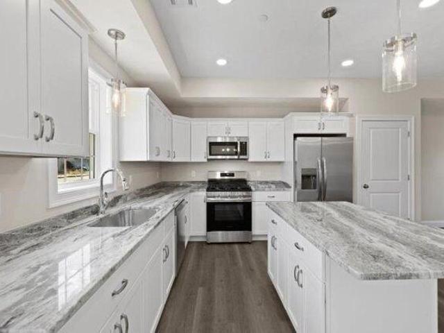 condo with 3 bedroom, Taunton MA DS103966293