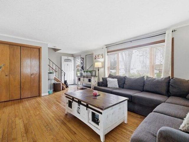 condo with 3 bedroom, Taunton MA ES104045451