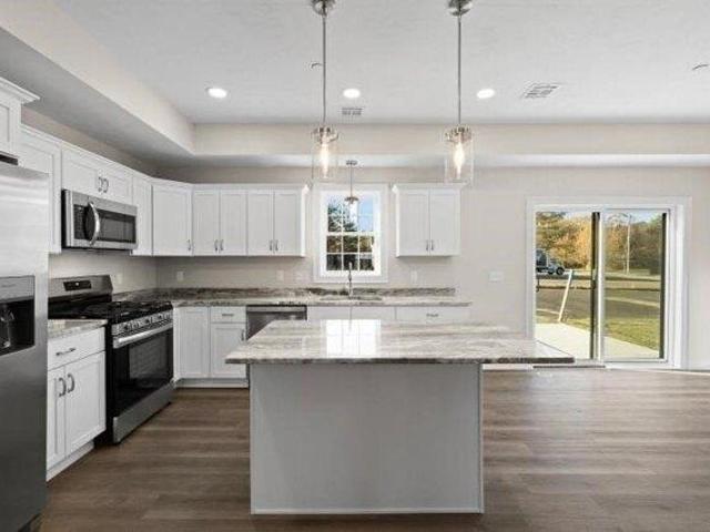 condo with 3 bedroom, Taunton MA ES104834767